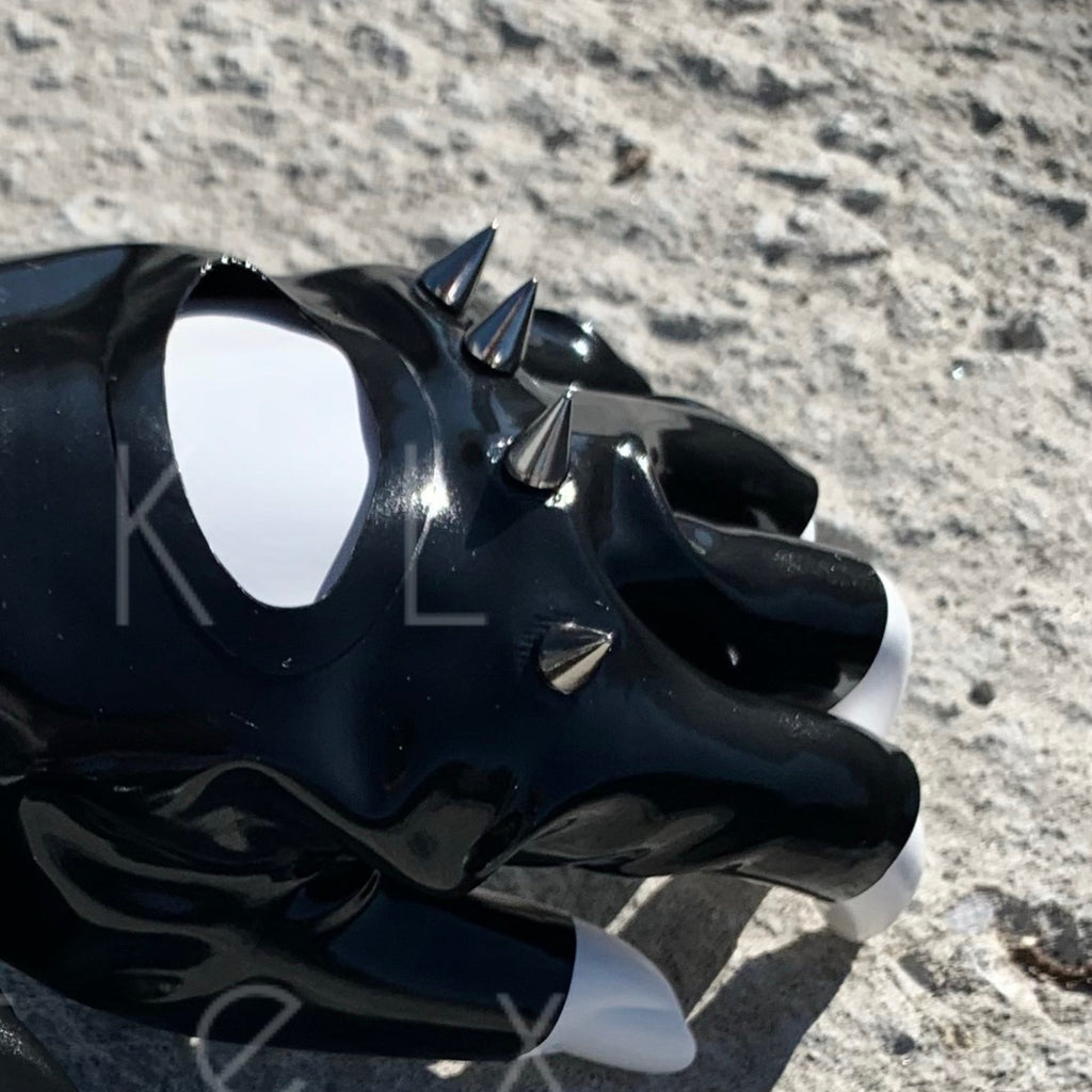 Add-on: Knuckle studs for gloves – MKL Latex Couture